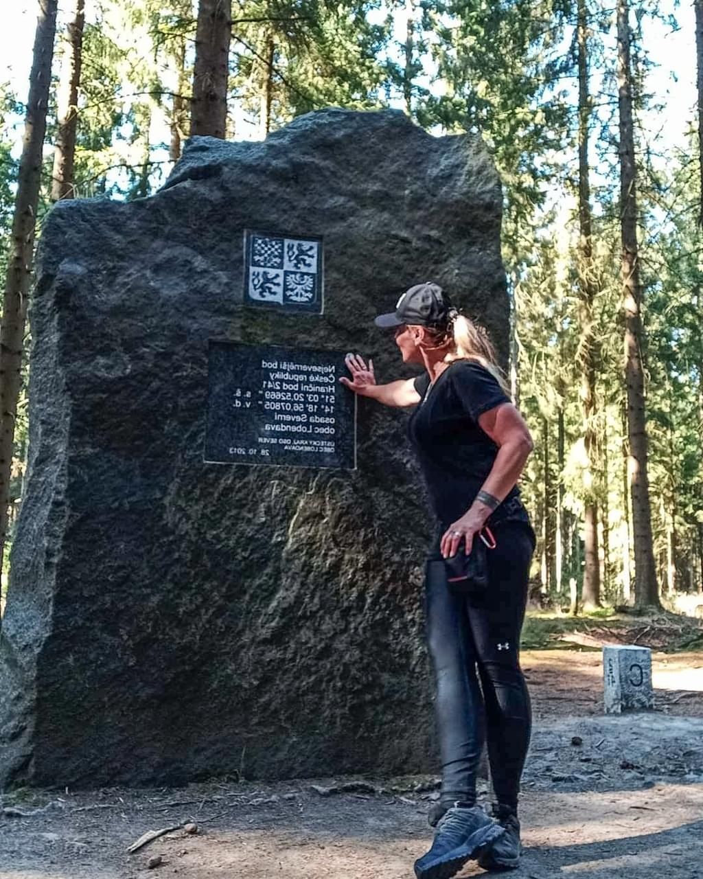 Jitka Frankeová jedna z mála dam, které dorazily do cíle 1000 mil pěšky ...